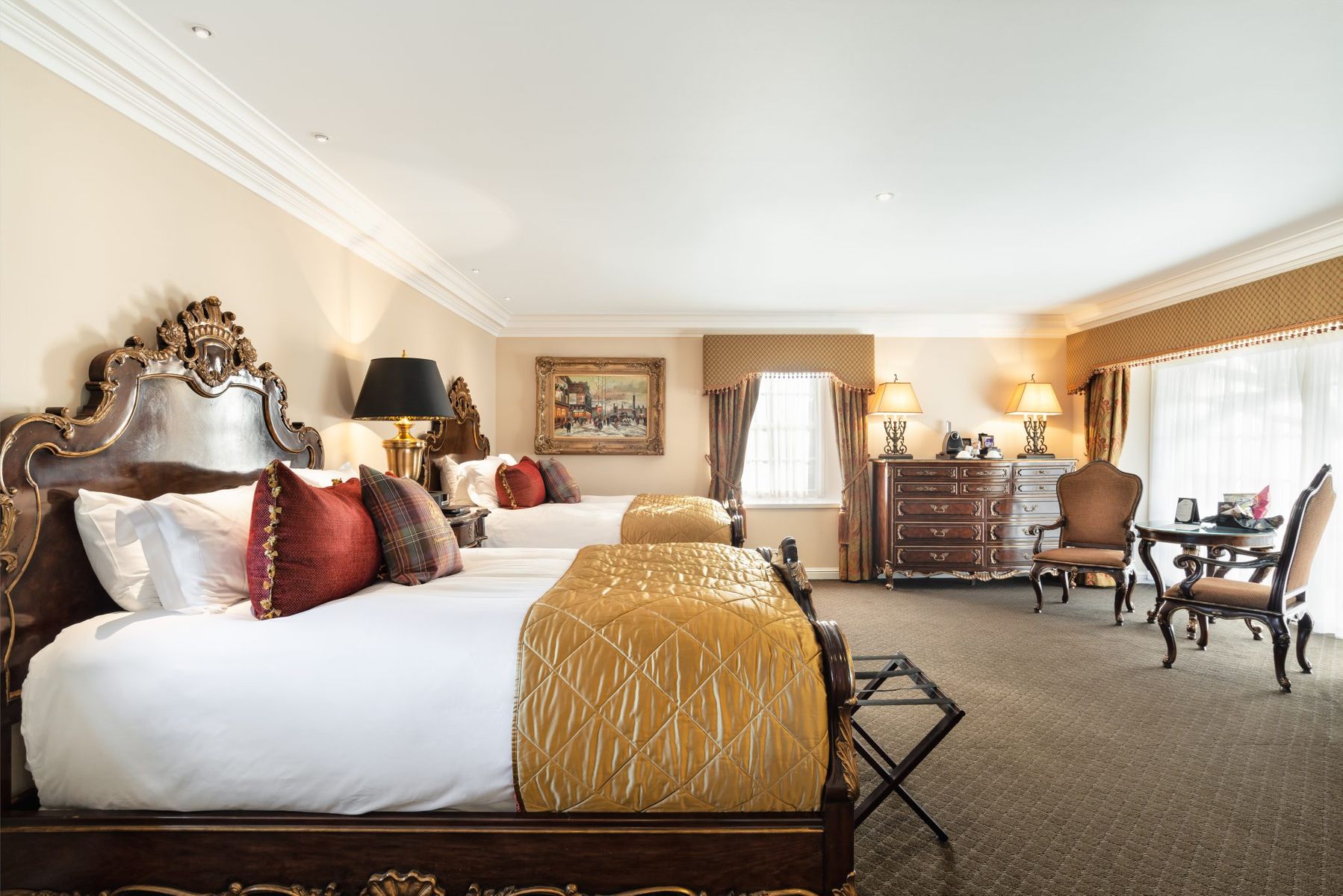 Trump Macleod House Exclusive Use - Crisp White Sheets