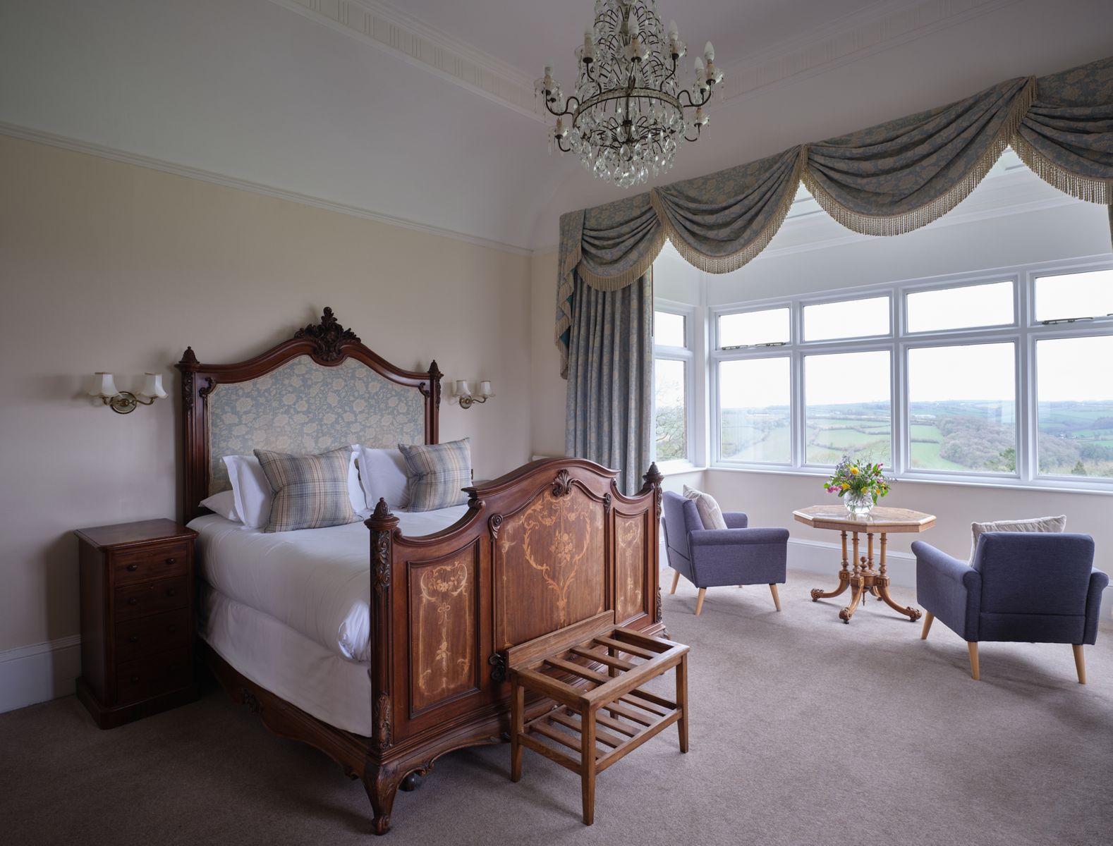 The Mole Resort, North Devon - Crisp White Sheets