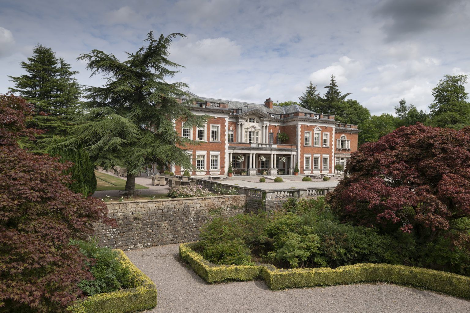 Eaves Hall, Ribble Valley - CrispWhiteSheets.com