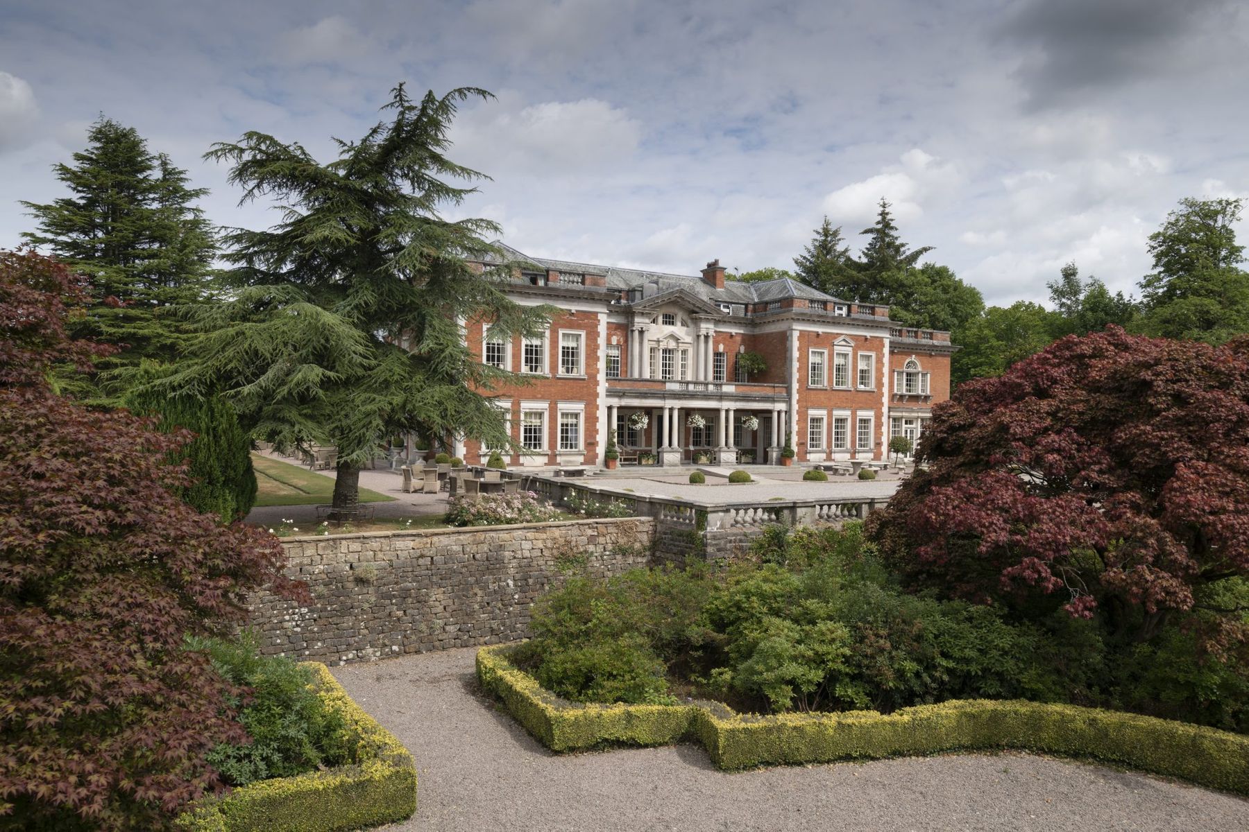 Eaves Hall, Ribble Valley - CrispWhiteSheets.com