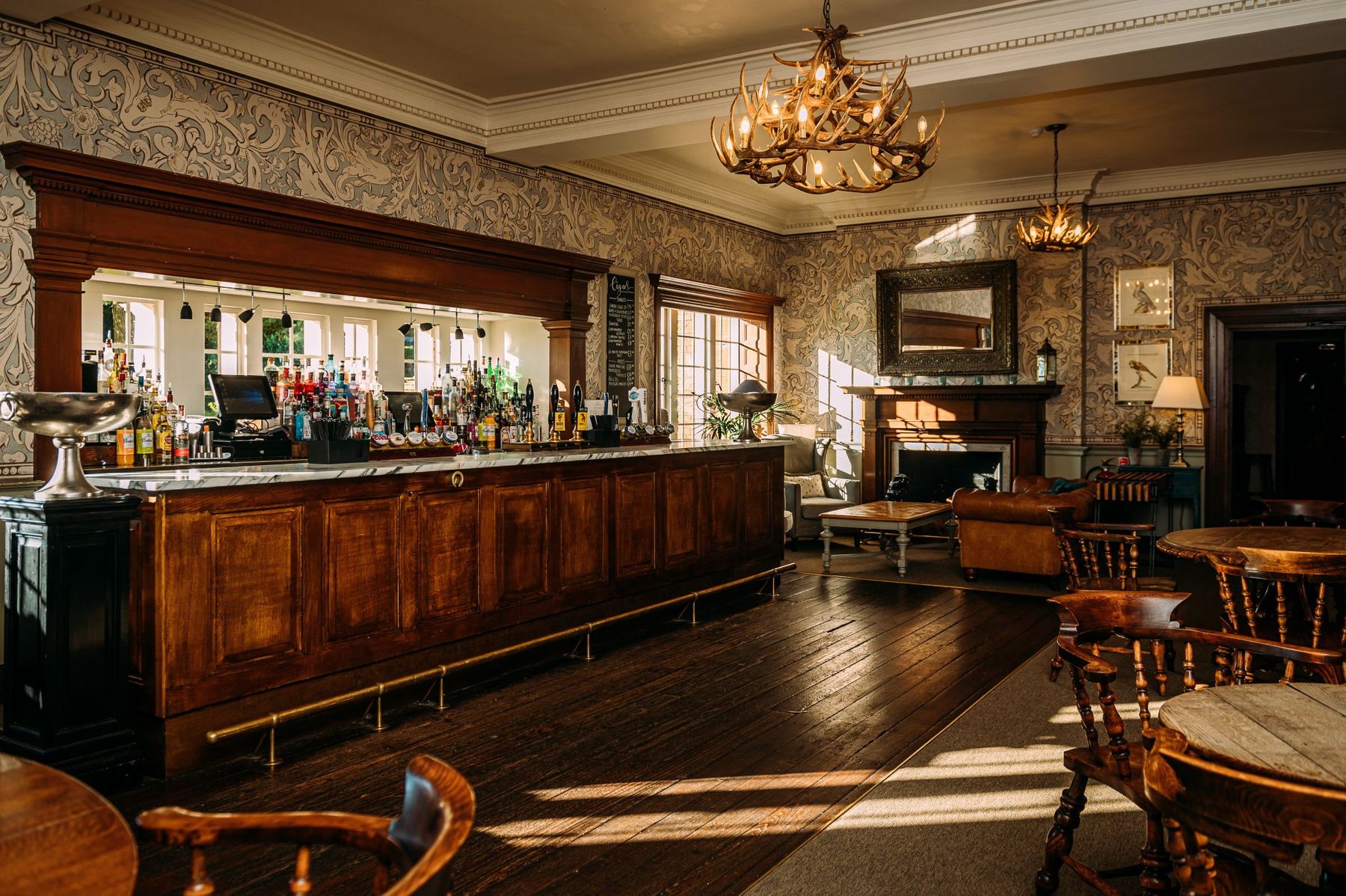 Eaves Hall, Ribble Valley - CrispWhiteSheets.com