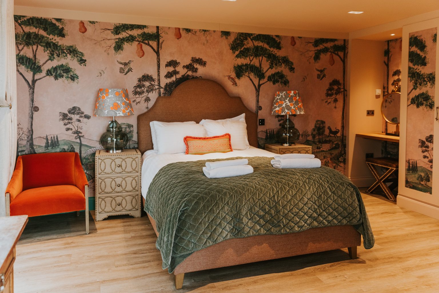 The Tempus | Crisp White Sheets